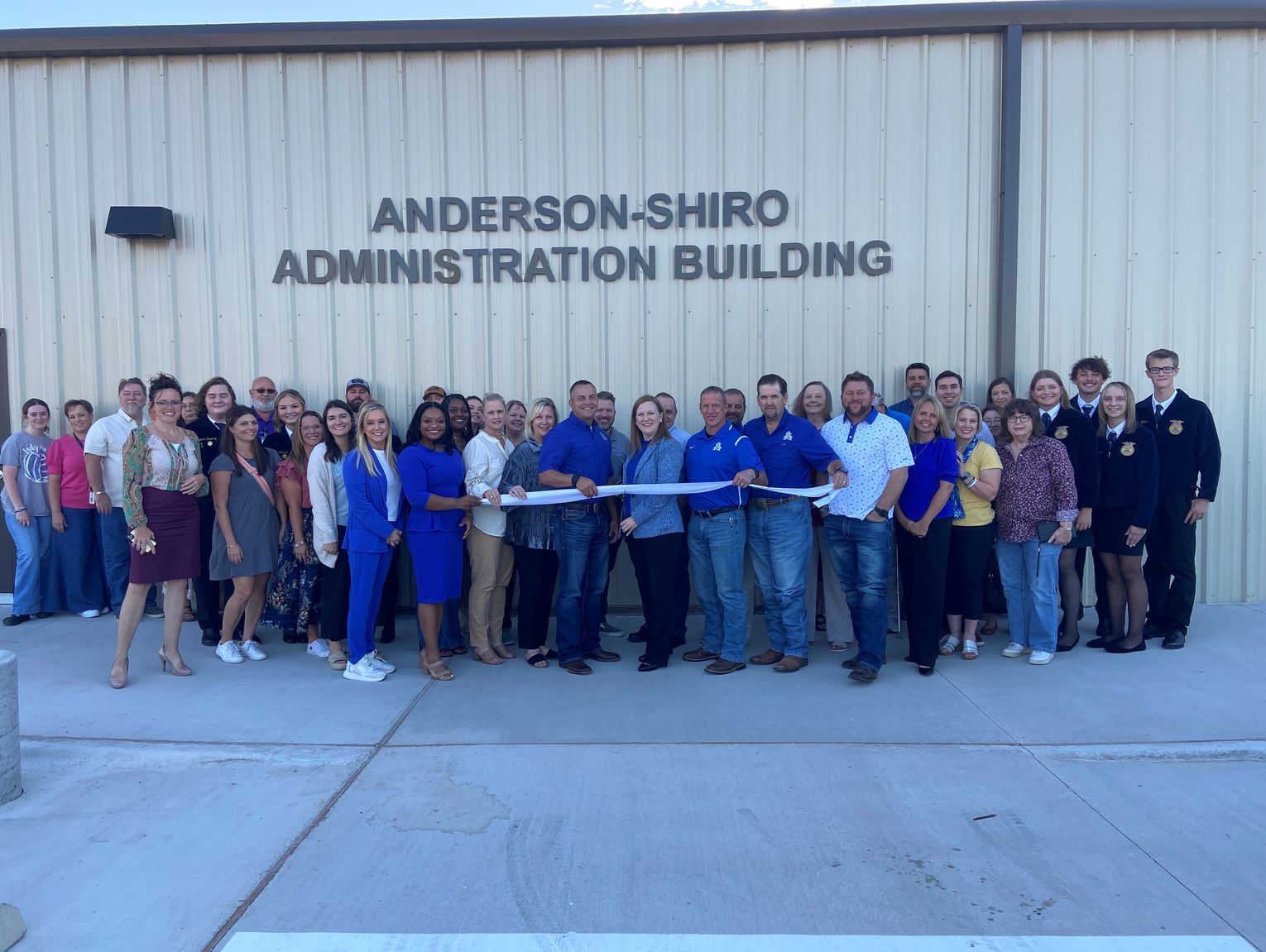 Anderson–Shiro CISD unveils admin building